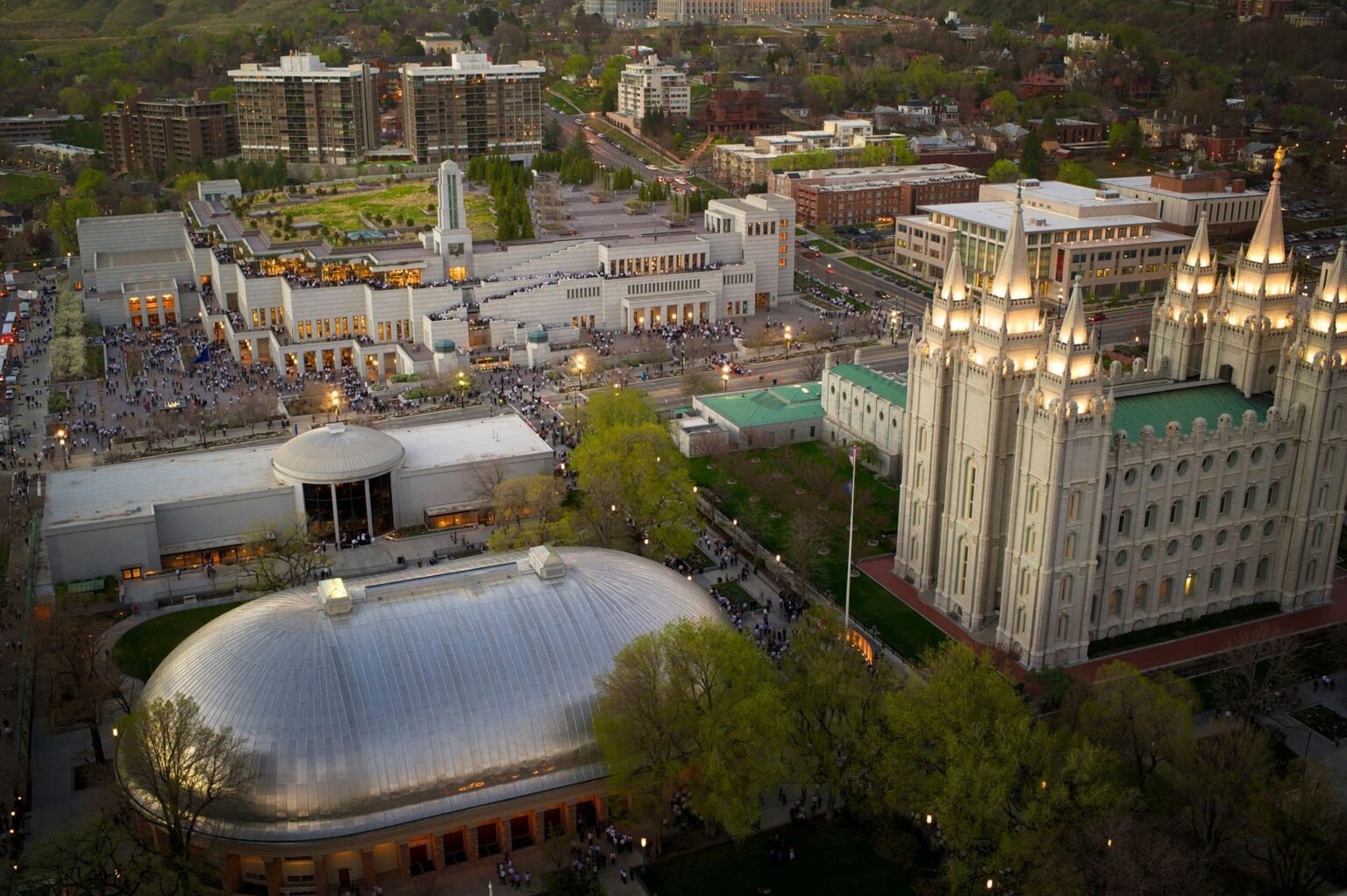 What Are the New Mormon Garments?