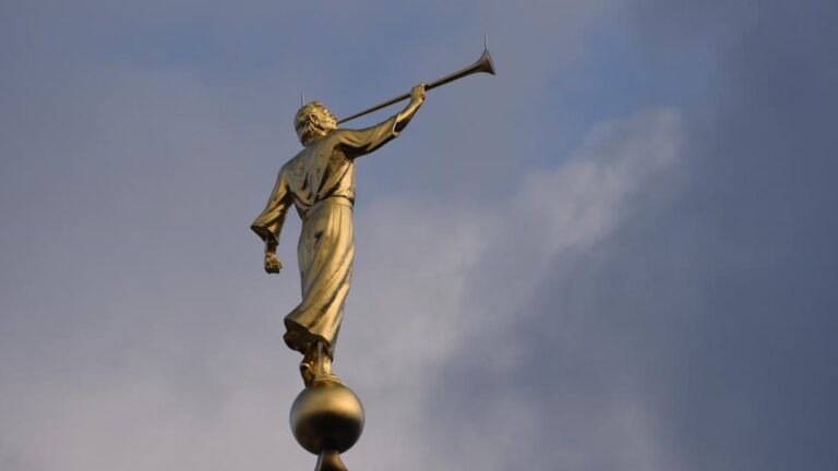 Mormon Explained: A List of Basic Beliefs